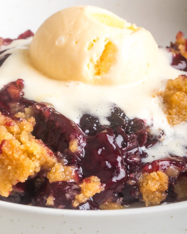 Cherry Crumble